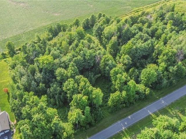 20467 Morin Ln N, Sackets Harbor, NY 13685