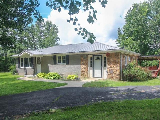 20467 N Greenville Rd, White Plains, KY 42464