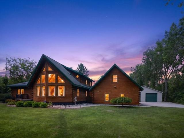 2046 Nicholas Rd, Auburn, MI 48611