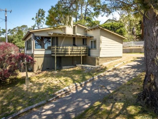 2046 Ogden Dr, Cambria, CA 93428