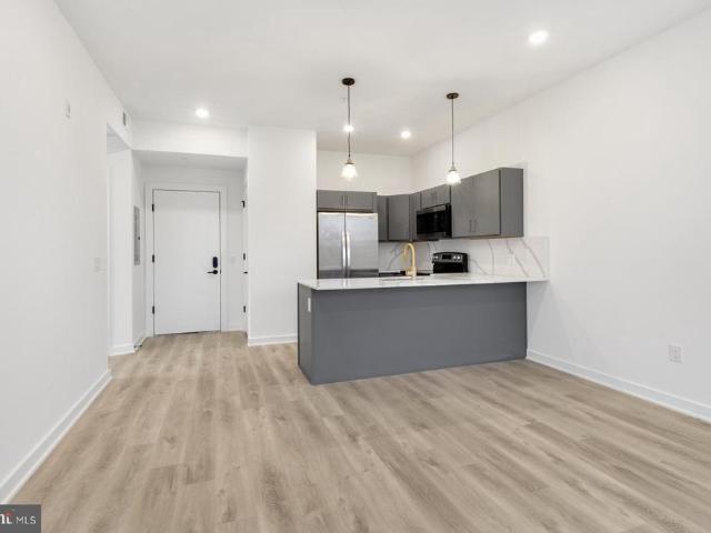 2046 E Lehigh Avenue # 3D