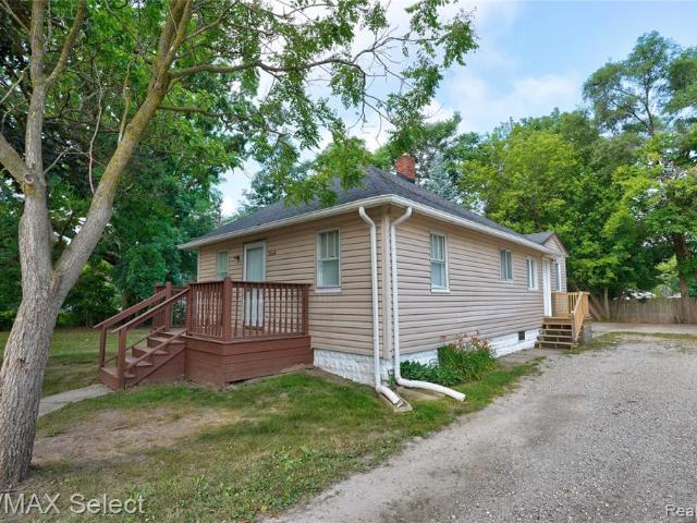 2046 Lambden Road