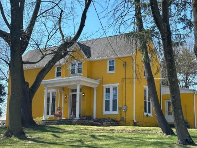 2046 Lincoln Way W, Chambersburg, PA 17202