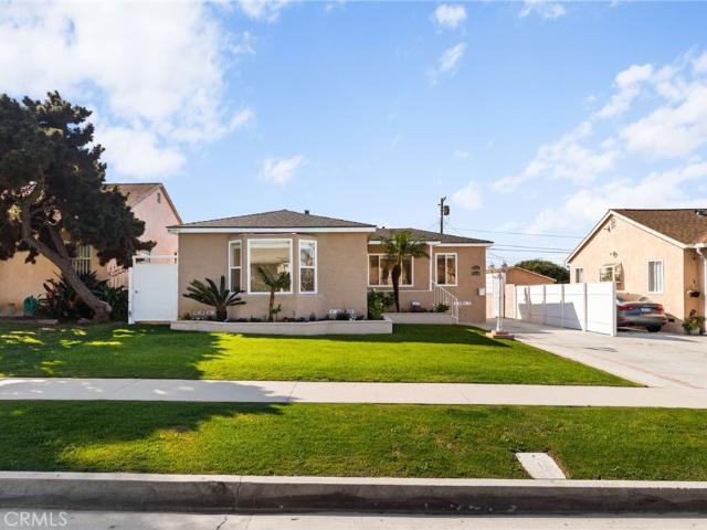 2046 W 112th St, Los Angeles, CA 90047 | MLS #CV26059