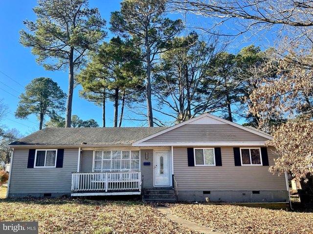 2046 Walton St, Petersburg, VA 23805