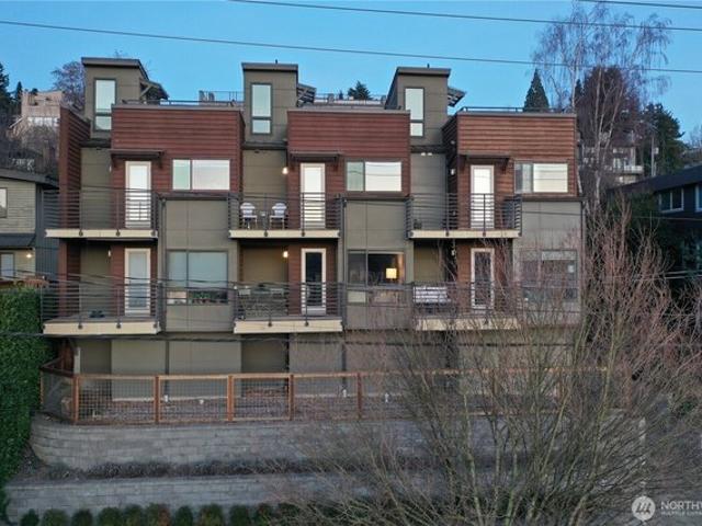 2046 14th Ave W Apt B, Seattle, WA 98119