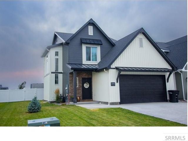 2046 47th St, Ammon, ID 83401