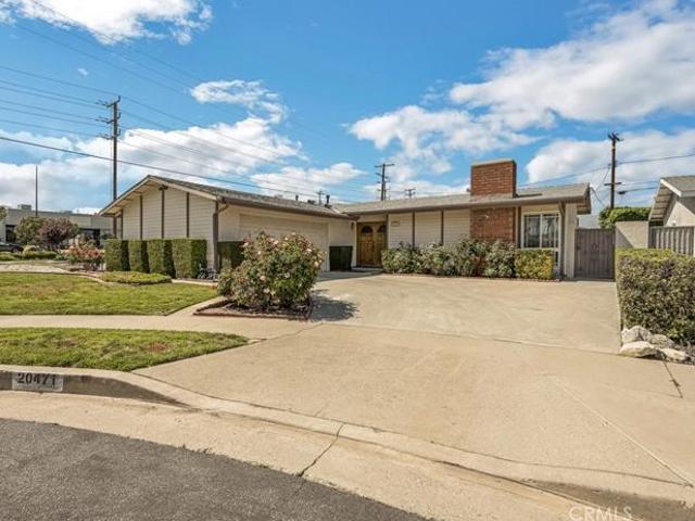 20471 Halsted St, Chatsworth, CA 91311