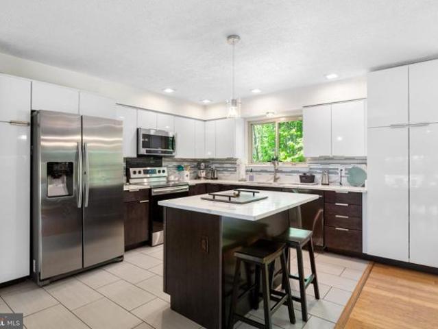 2047 Midshipman Dr, Stafford, VA 22554