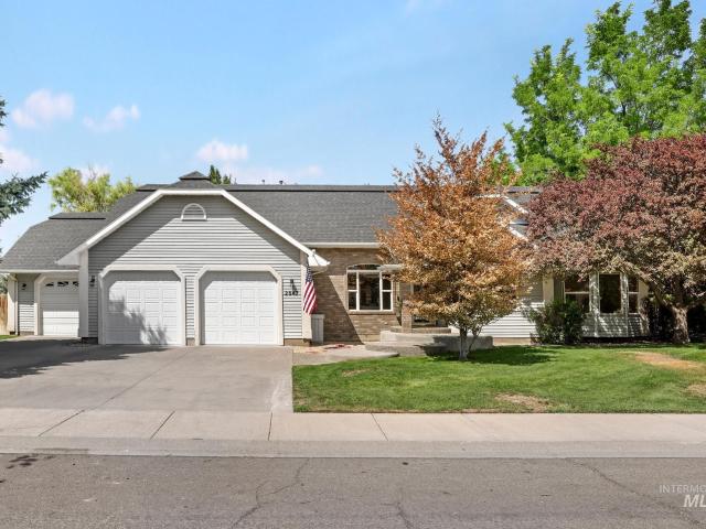 2047 Candlewood Cir