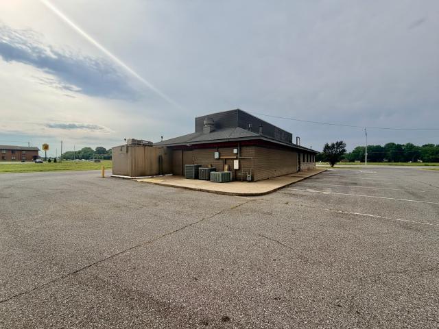 2047 E 5th Street