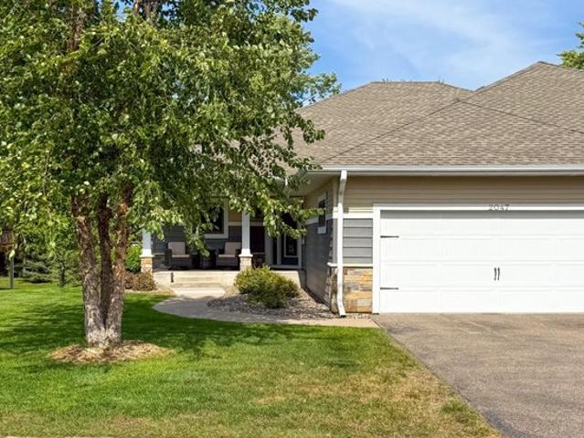 2047 Goodview Ave N, Oakdale, MN 55128
