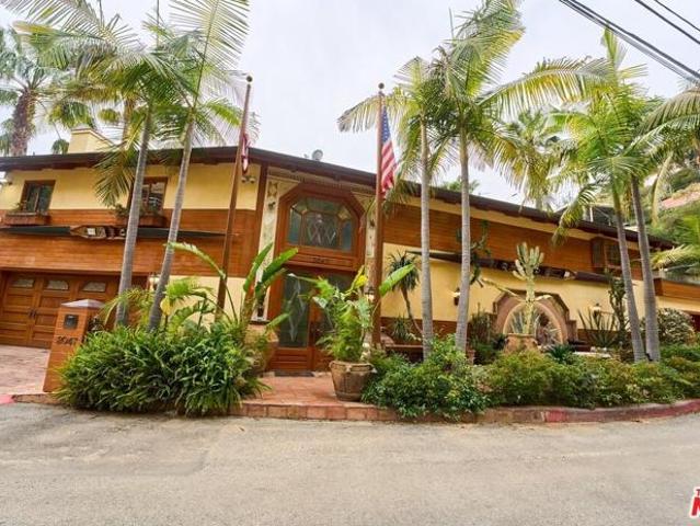 2047 Sunset Plaza Dr, Los Angeles, CA 90069