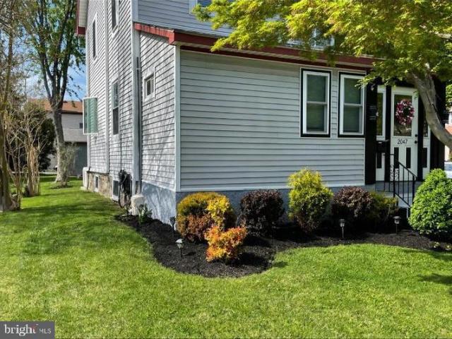 2047 Walnut St, Holmes, PA 19043 | MLS #PADE2113