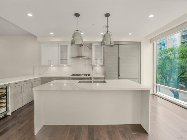 2047 Westcreek Ln, Unit 302, Houston, TX 77027 | MLS #8209 | Compass