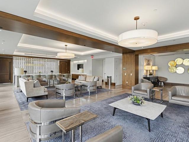 2047 Westcreek Ln Unit 403, Houston, TX 77027