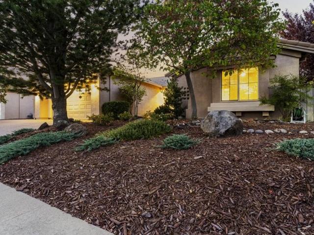 2048 Fallen Leaf Ln, Lincoln, CA 95648
