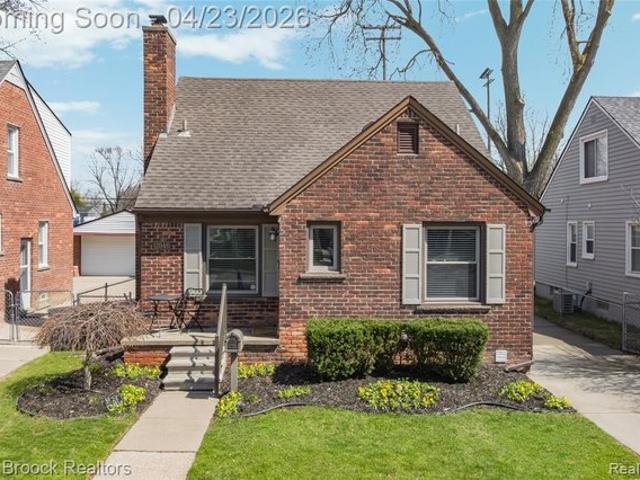 2048 Gardner Ave, Berkley, MI 48072
