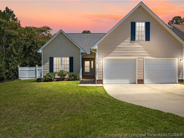 2048 Ivey Commons Rd, Fayetteville, NC 28306
