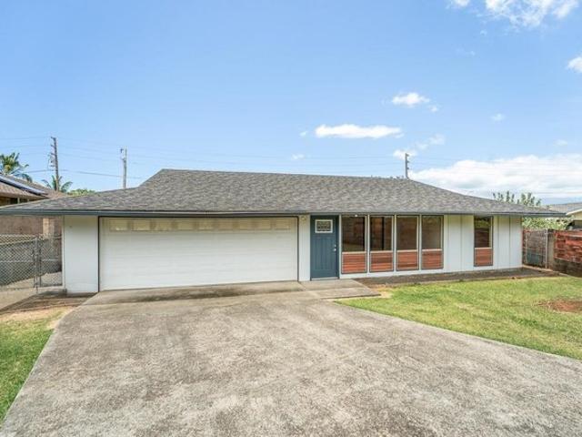 2048 Kolo Pl, Wailuku, HI 96793