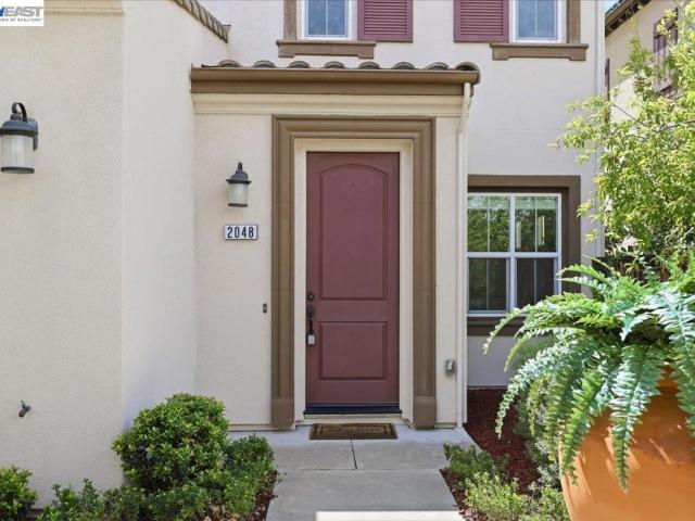 2048 Tarragon Rose Ct