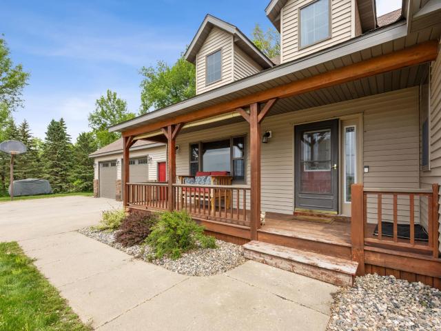 2048 th Avenue N