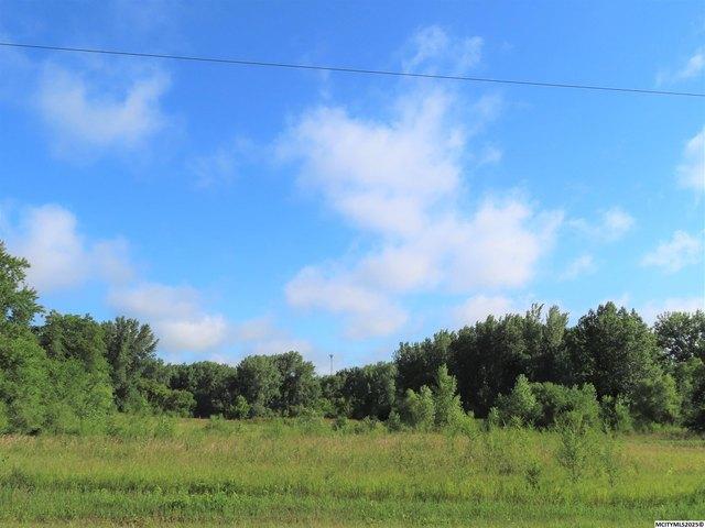 2048 12th St NE, Mason City, IA 50401