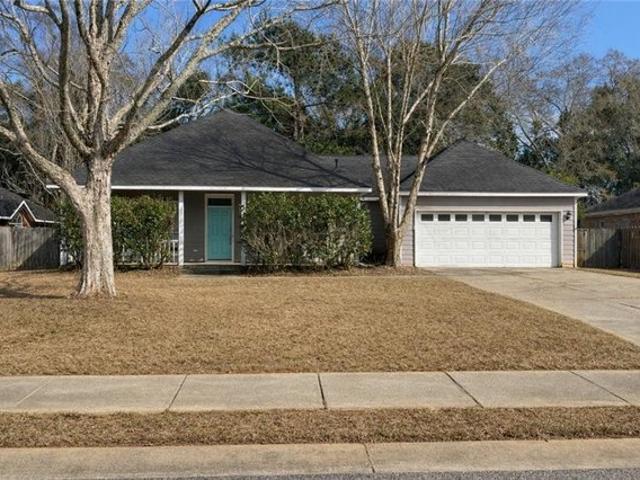 20495 Lowry Dr, Fairhope, AL 36532