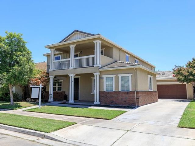 2049 Baluchi Way, Oakdale, CA 95361