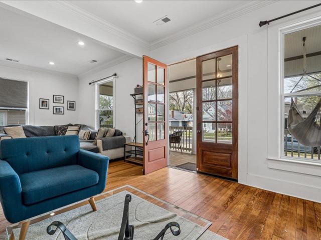 2049 felix ave