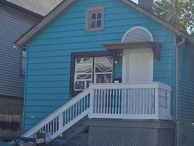 2049 S 15th Pl, Milwaukee, WI 53204