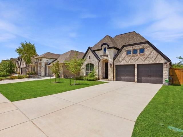 2049 Saxonhill Dr, San Antonio, TX 78253