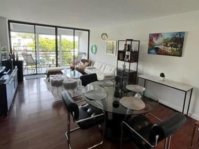 20400 W Country Club Dr #417, Aventura, FL 33180