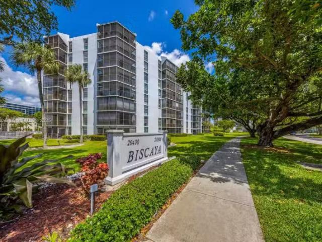 20400 W Country Club Dr #812, Aventura, FL 33180 MLS A11790820