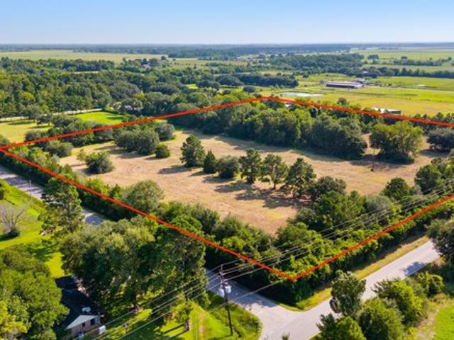 20402 Peters Rd, Crosby, TX 77532