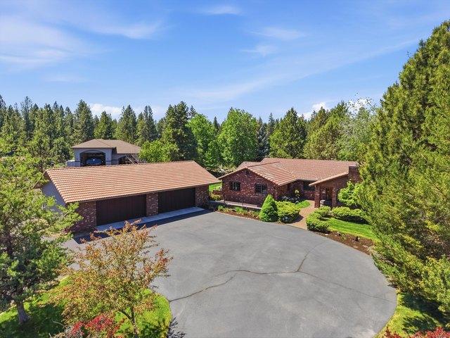 20407 Pine Vista Dr, Bend, OR 97702