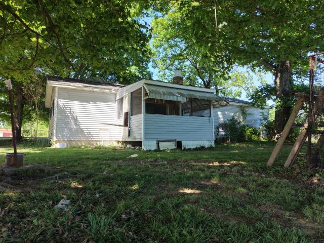 2040 Collinwood Hwy