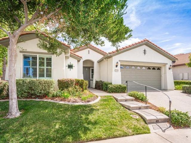 2040 Cove Ln, Roseville, CA 95747