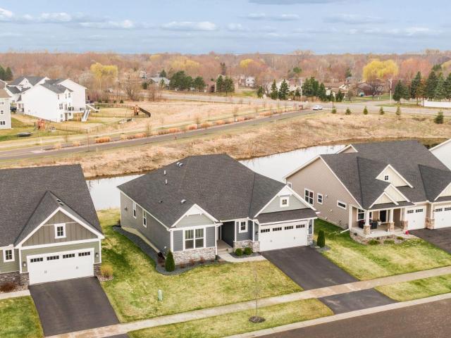 2040 Diamond Lane
