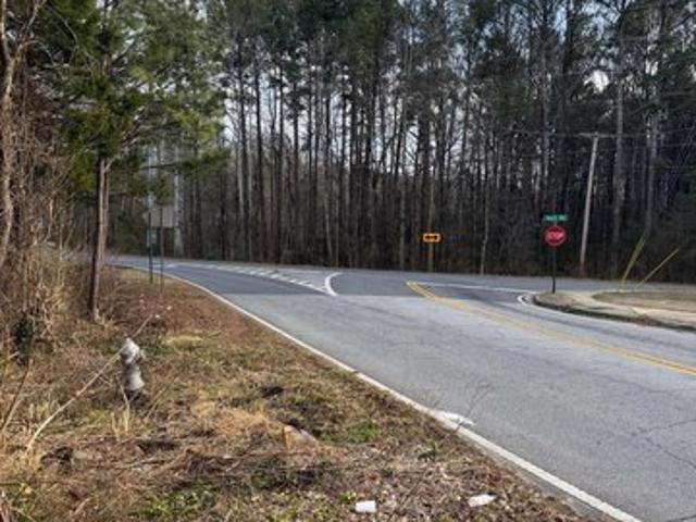2040 Hurt Rd SW, Marietta, GA 30008