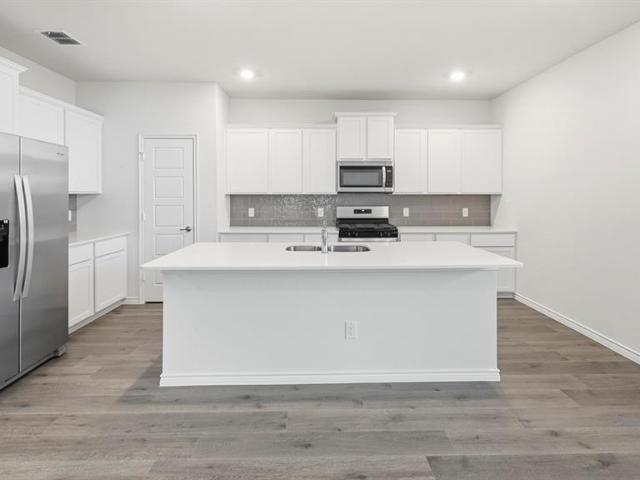 2040 Hearn Drive