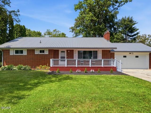 2040 Rosewood Ln, Lima, OH 45806