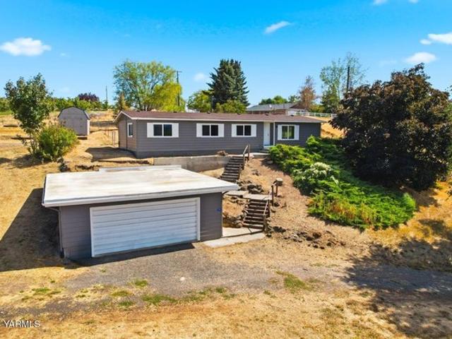 2040 Selah Naches Rd, Yakima, WA 98908