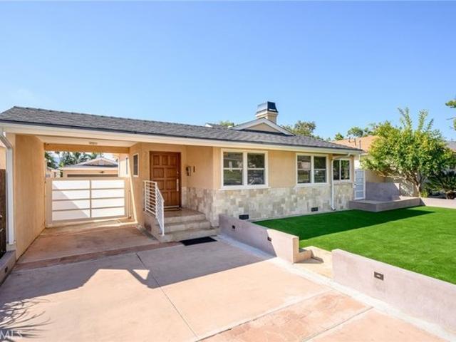 2040 W Kenneth Rd, Glendale, CA 91201