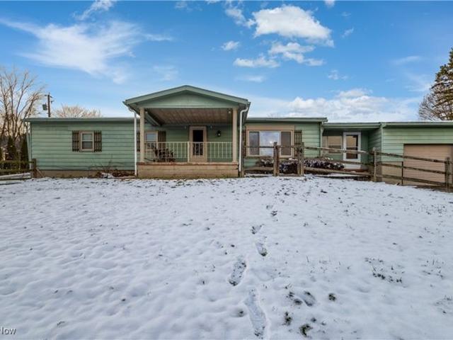 20413 Terrace Dr E, Wellsville, OH 43968