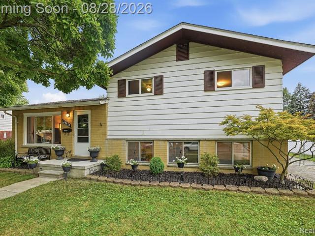 20410 Dubois Street