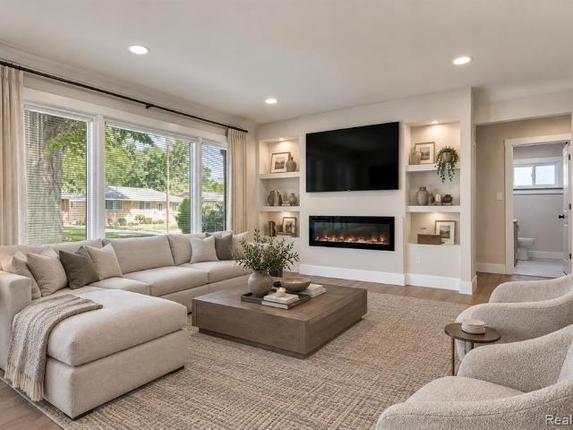 20418 Ardmore Park