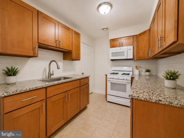 2041 N 15Th Street