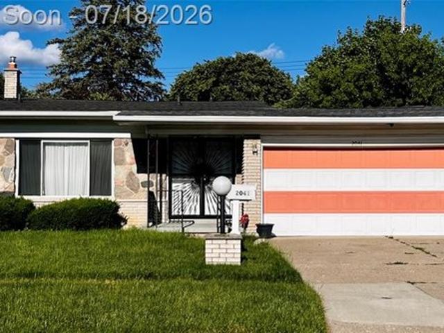 2041 Barks St, Flint, MI 48503