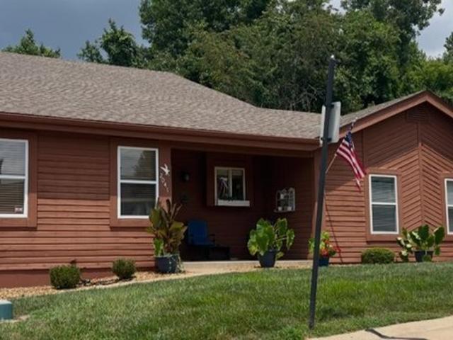 2041 Bayonne Dr Unit 27C, Saint Charles, MO 63303
